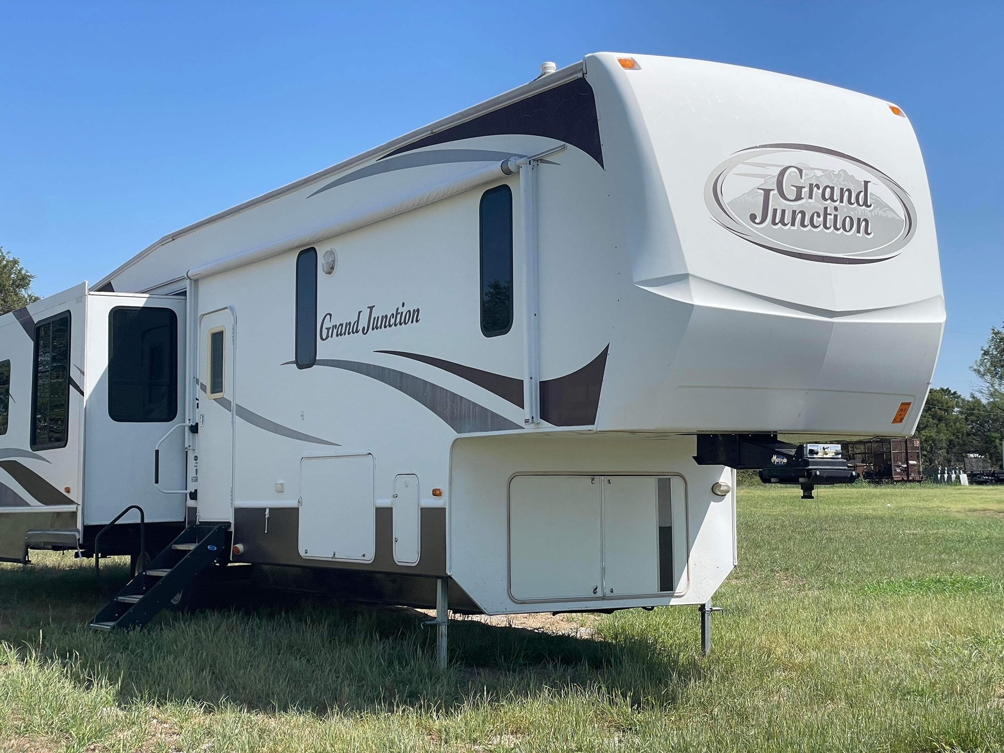 4 – Altus RV Center