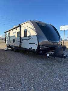 2019 Keystone Premier – Altus RV Center